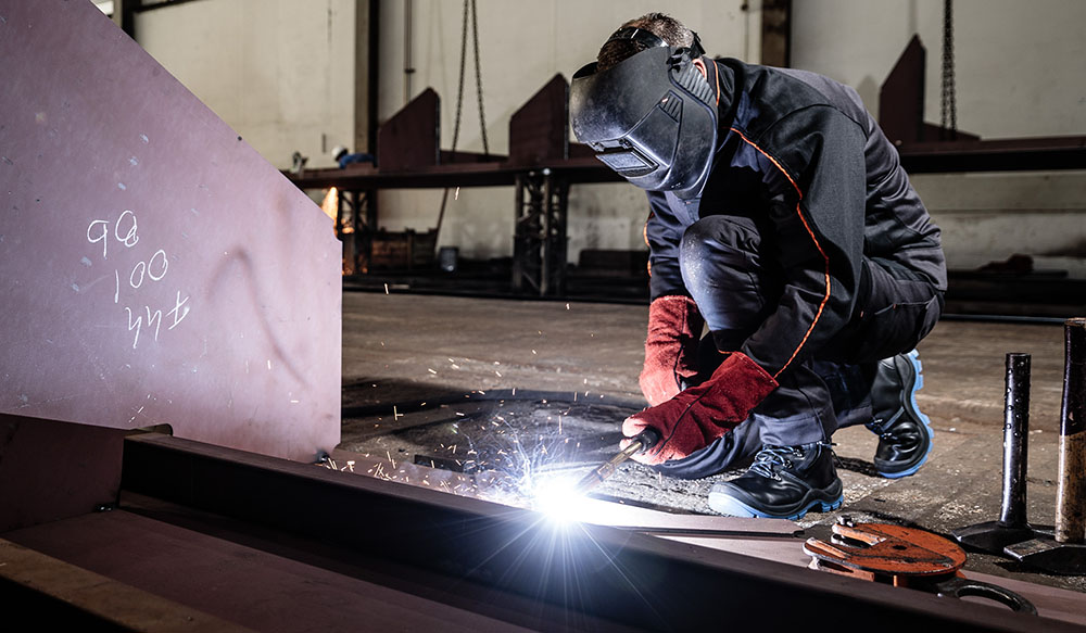 Metal & Steel Industry | A new era of protective clothing